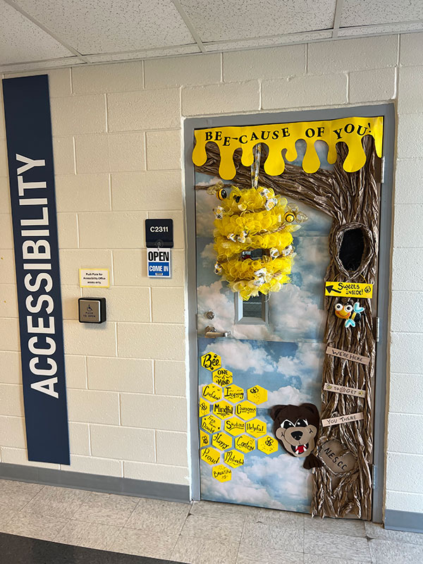 Door Decorating Contest Voting